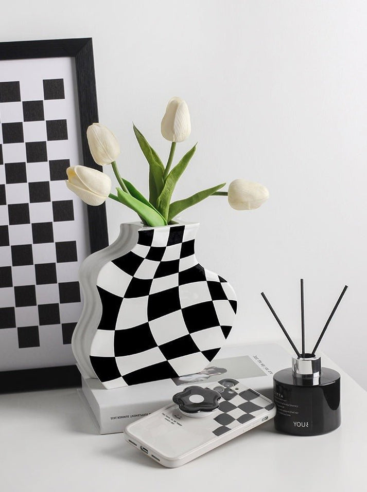 Checkered Ceramic Flower Vase - Rumi Living