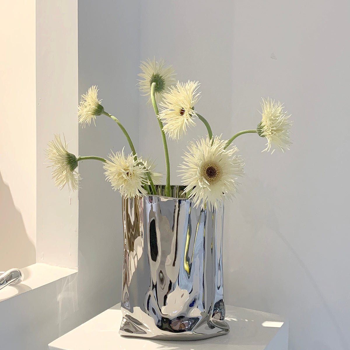 Izzy Paper Vase Silver - Rumi Living